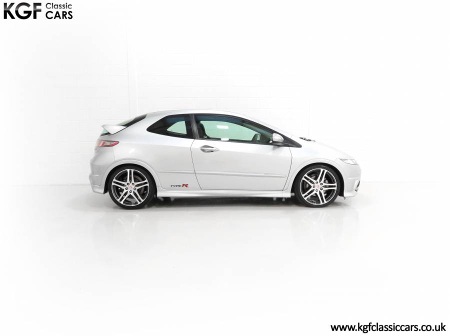 A Huge Specification Honda Civic FN2 Type R GT, Alabaster Silver, £ 10,995