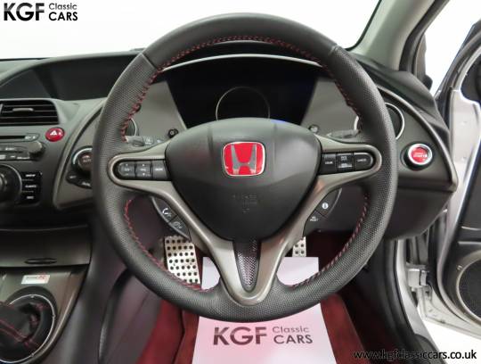 A Huge Specification Honda Civic FN2 Type R GT, Alabaster Silver, £ 10,995