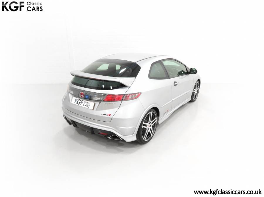 A Huge Specification Honda Civic FN2 Type R GT, Alabaster Silver, £ 10,995