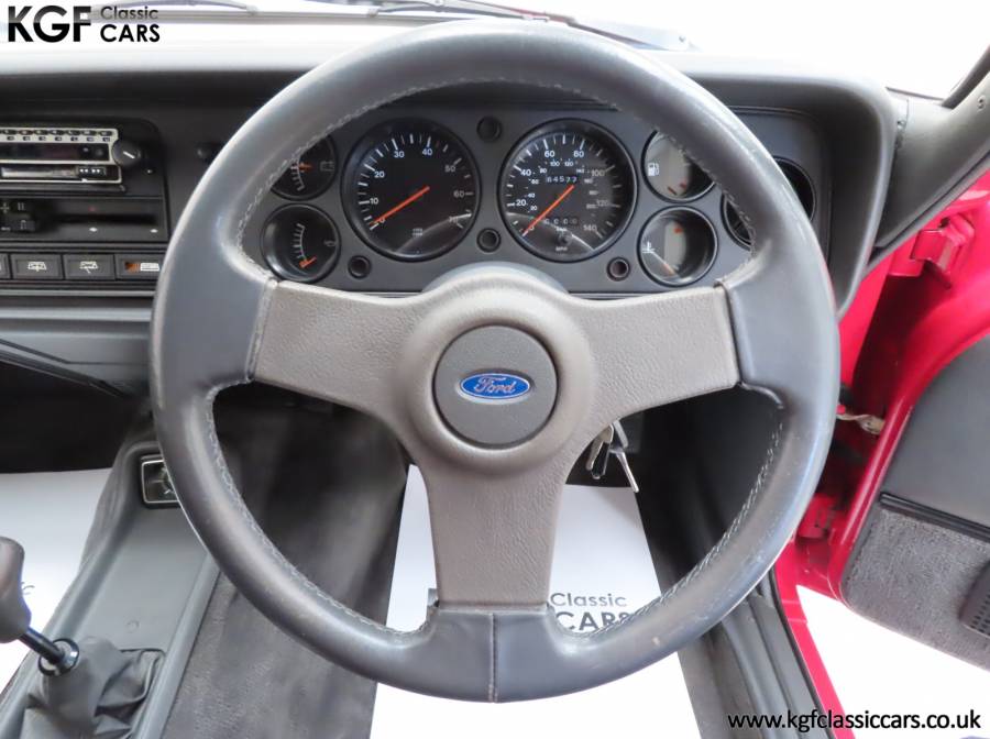 A Ford Capri 2.8 Injection Special, Rosso Red, £ 29,995