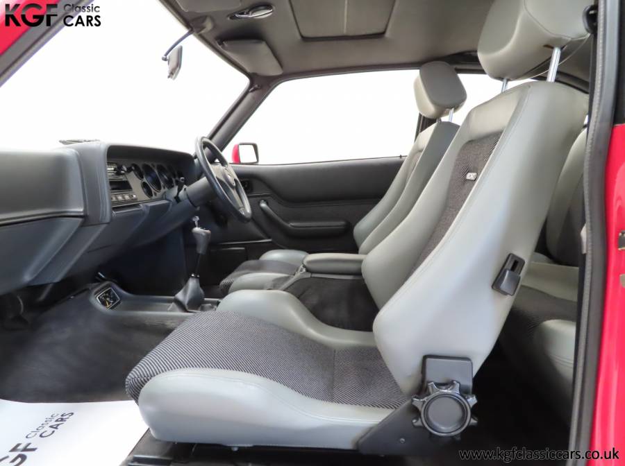 A Ford Capri 2.8 Injection Special, Rosso Red, £ 29,995