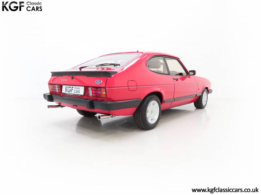 A Ford Capri 2.8 Injection Special, Rosso Red, £ 31,995