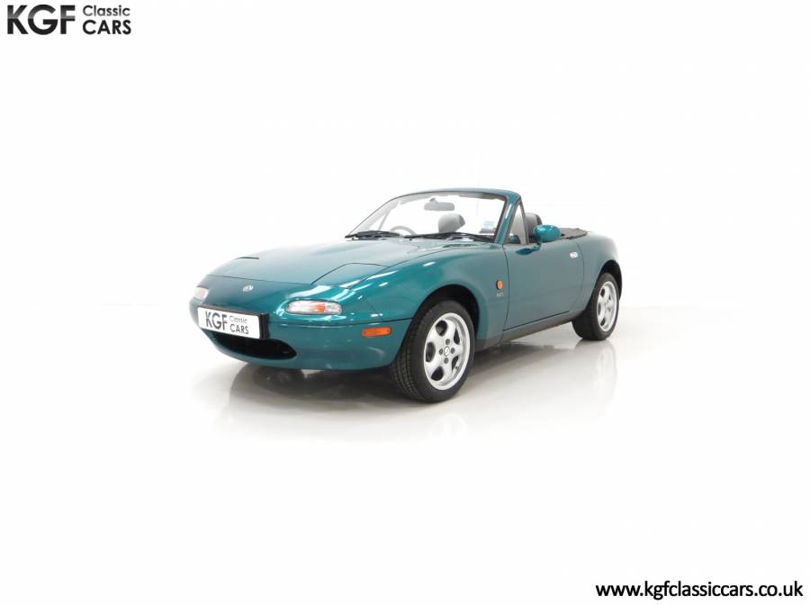 One of 400 an as New Final Edition Mk1 Mazda MX-5 , Sparkle Green ...