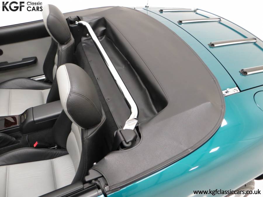 One of 400 an as New Final Edition Mk1 Mazda MX-5 , Sparkle Green ...