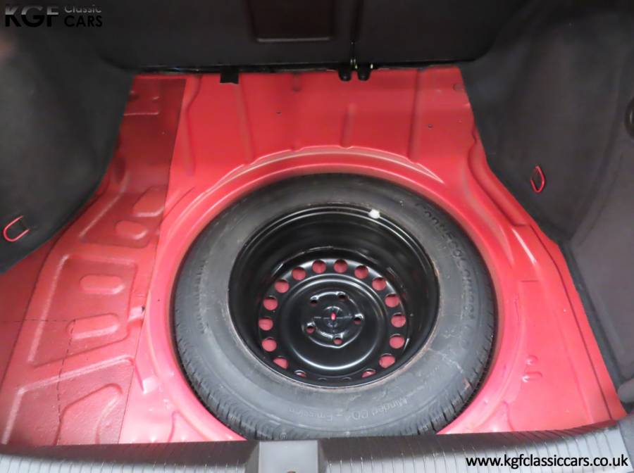 A Time Warp Mk1 Vauxhall Vectra 2.0i 16v LS, Flame Red, £ 3,495