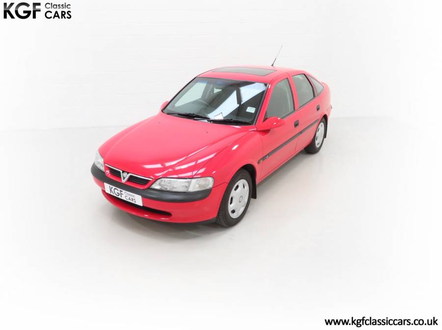 A Time Warp Mk1 Vauxhall Vectra 2.0i 16v LS, Flame Red, £ 3,495