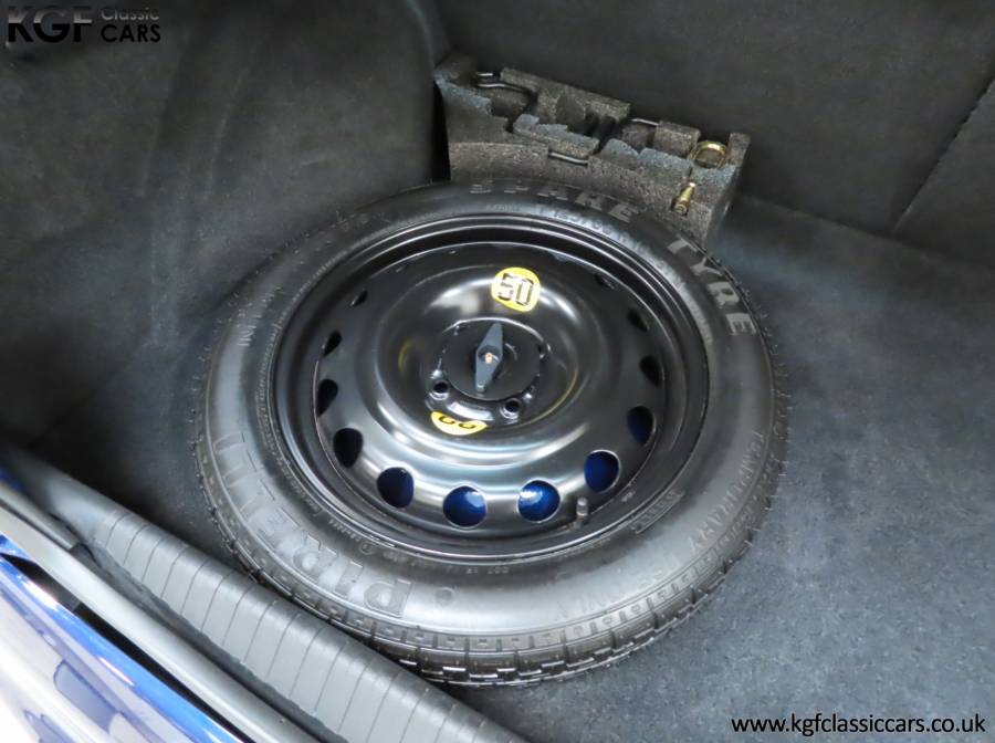 A Big Turbo Ford Escort RS Cosworth Luxur, Pacifica Blue, £ 89,995