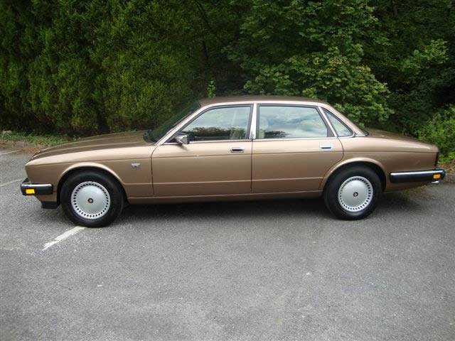 Jaguar xj6 2.9 , Gold, £ 10,950