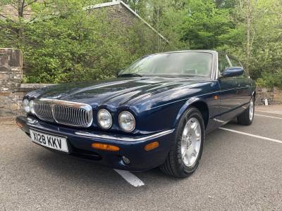 Jaguar sovereign , Blue, £ 7,950