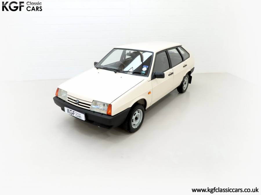 A Lada Samara 1.3S with a Miniscule 366 Miles!, Champagne, £ 9,995