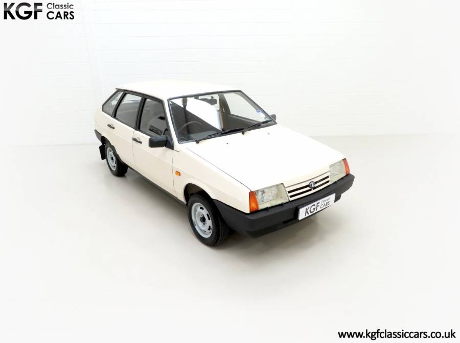 A Lada Samara 1.3S with a Miniscule 366 Miles!, Champagne, £ 9,995