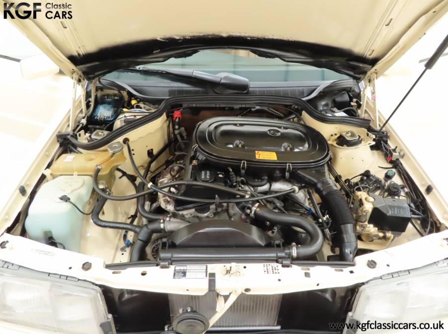 A Mercedes-Benz 190E (W201) Auto with 29 Services, Light Ivory, £ 9,995